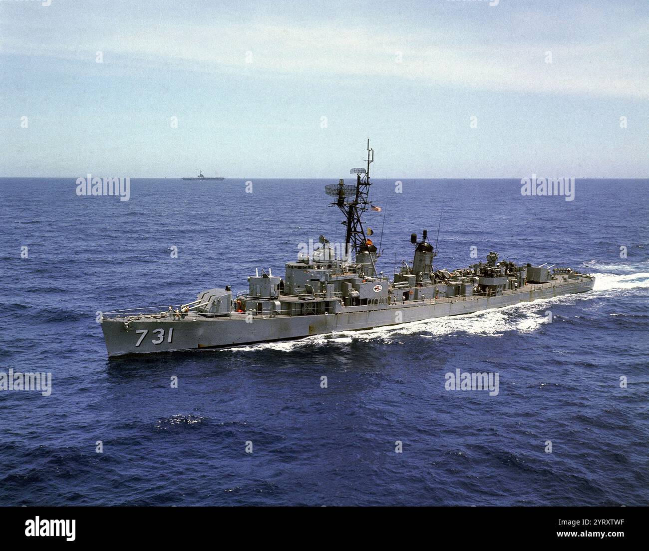 Die USS Maddox (DD-731) wurde während des Golfes von Tonkin angegriffen ...