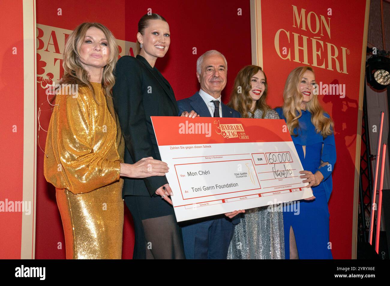 Frauke Ludowig, Toni Garrn, Carlo Vassallo, Elizabeth Jagger und Jerry ...