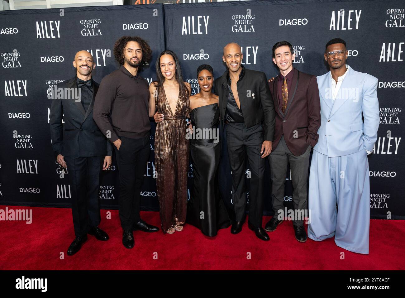 Tänzer des Ailey American Dance Theaters (de'Anthony Vaughan, James ...