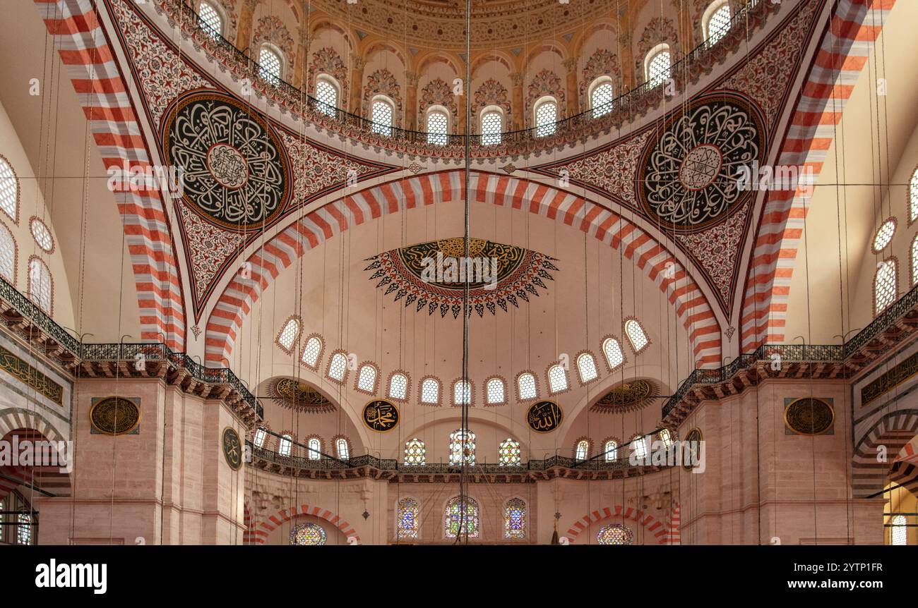 Süleymaniye moschee moschee -Fotos und -Bildmaterial in hoher Auflösung ...