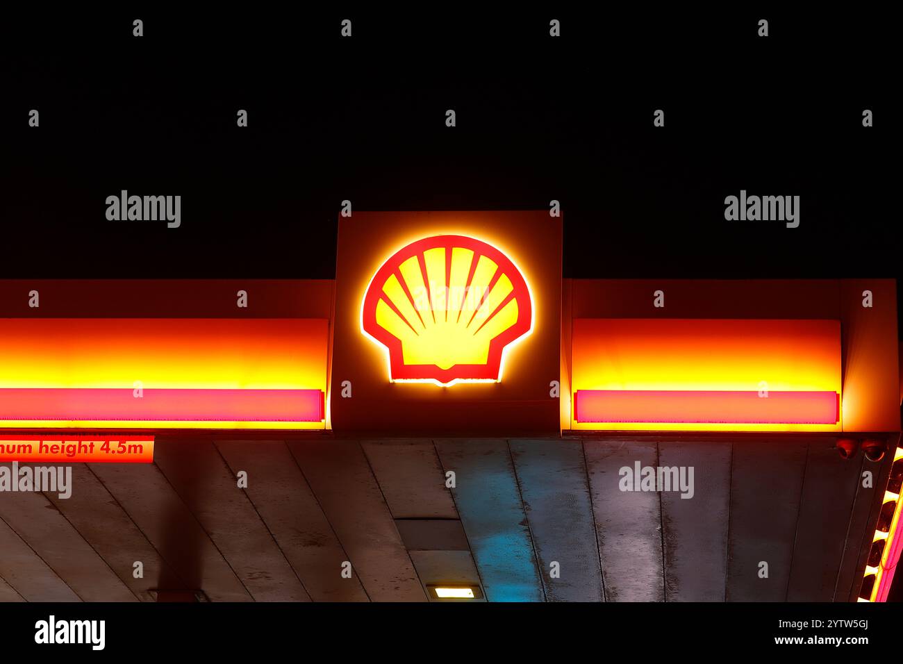 Shell fuel -Fotos und -Bildmaterial in hoher Auflösung – Alamy