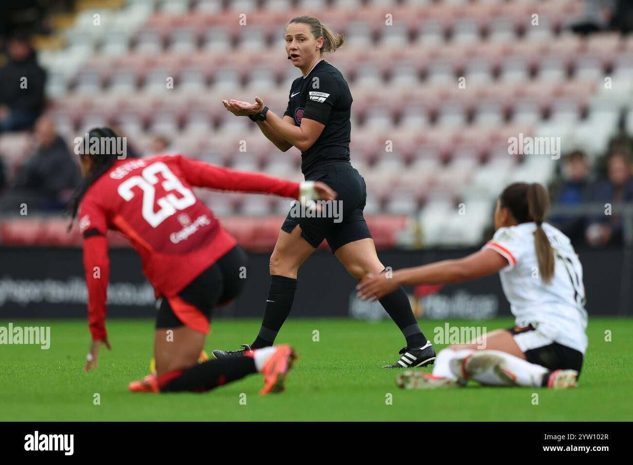 Schiedsrichter stacey fullicks -Fotos und -Bildmaterial in hoher ...