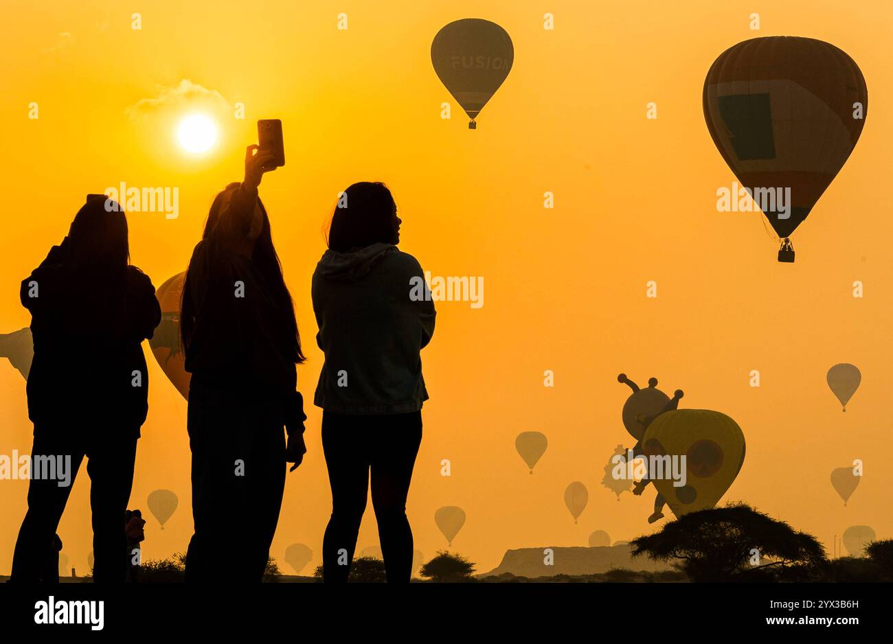 Katar ballonfestival 2024 -Fotos und -Bildmaterial in hoher Auflösung – Alamy