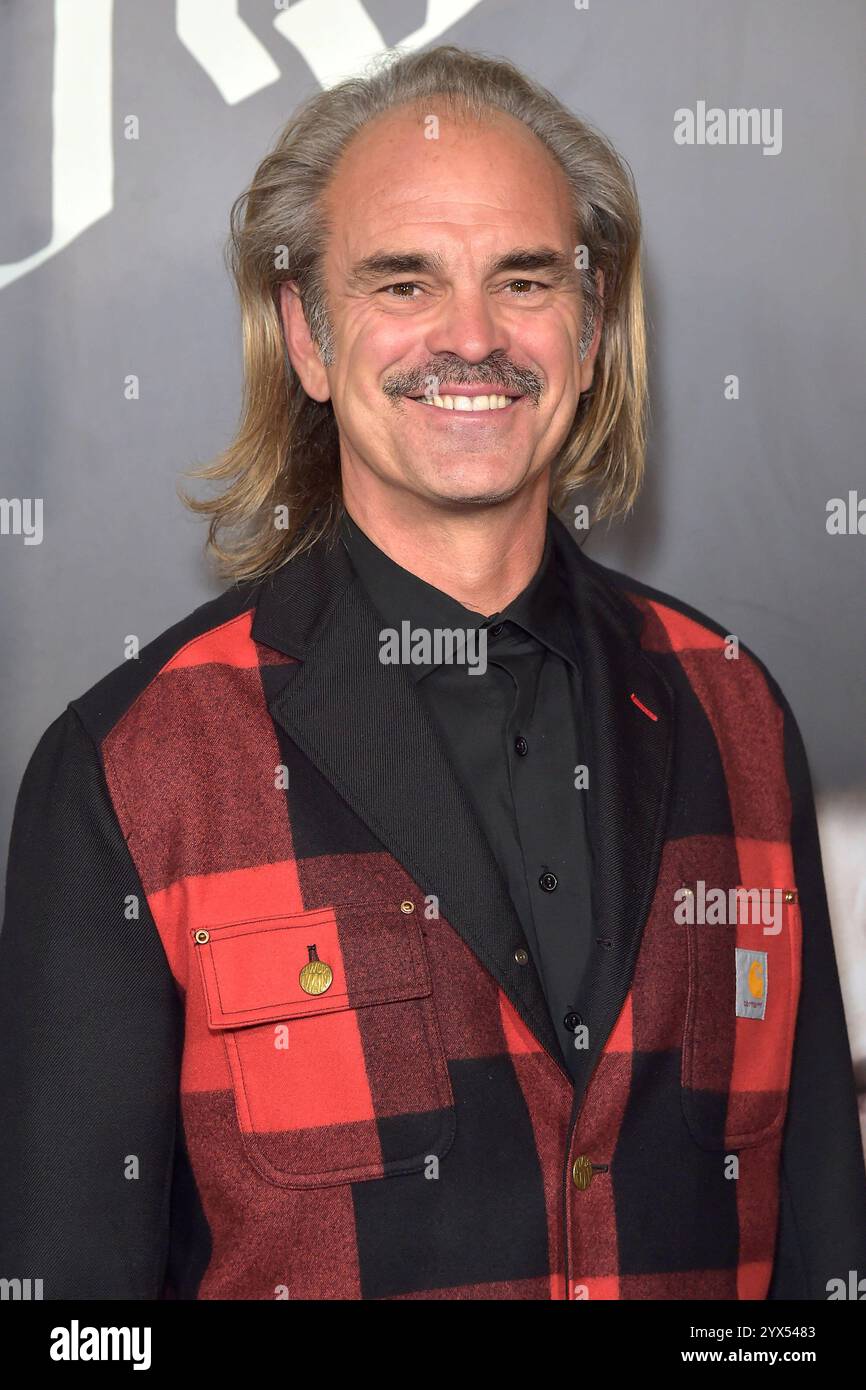 Steven Ogg bei der Premiere des Kinofilms Nosferatu - der Untote im TCL ...