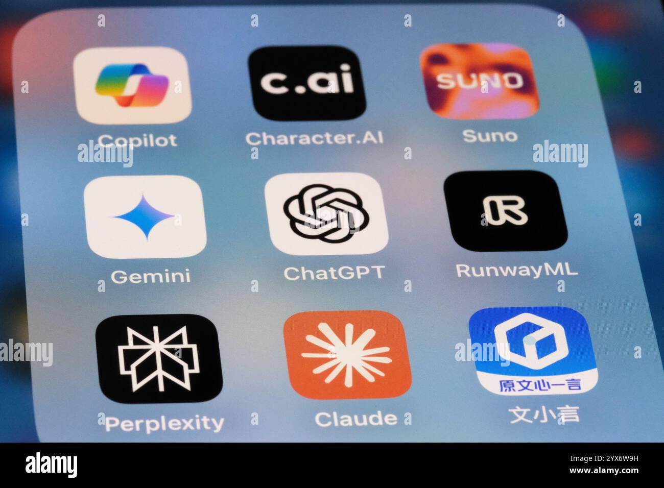 OpenAI ChatGPT, Google Gemini, Runway, Perplexity AI, Claude, Microsoft Copilot, Character.ai ...