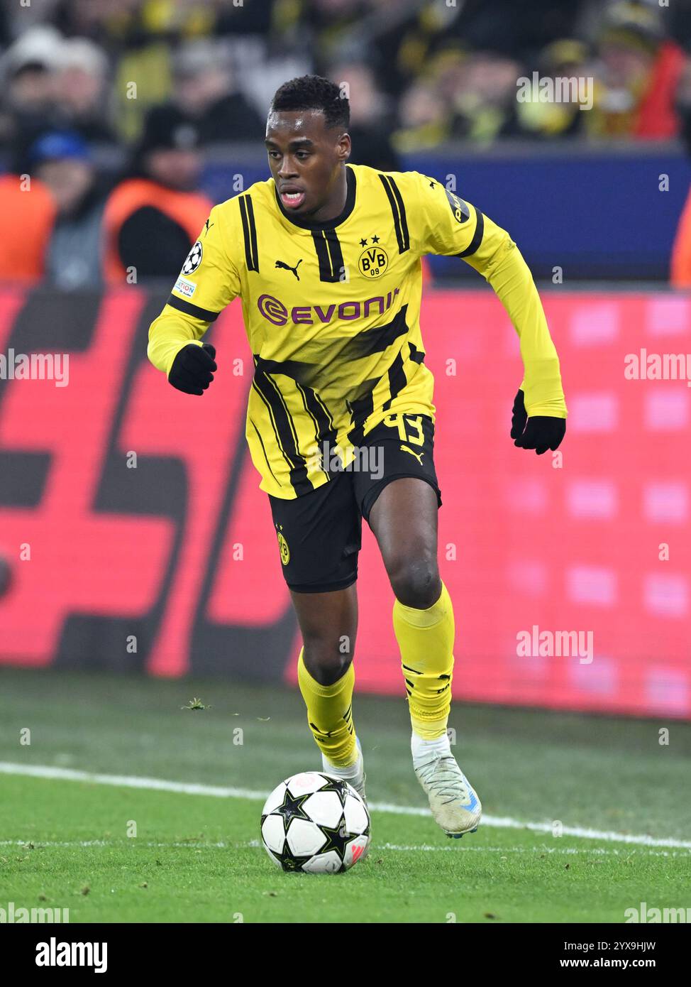 DORTMUND - Jamie Bynoe Gittens von Borussia Dortmund beim UEFA ...