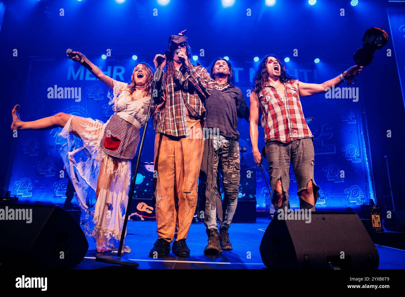Rednex bei der 90er Super Show 2024 in der Messehalle. Erfurt, 14.12.2024 *** Rednex auf der ...