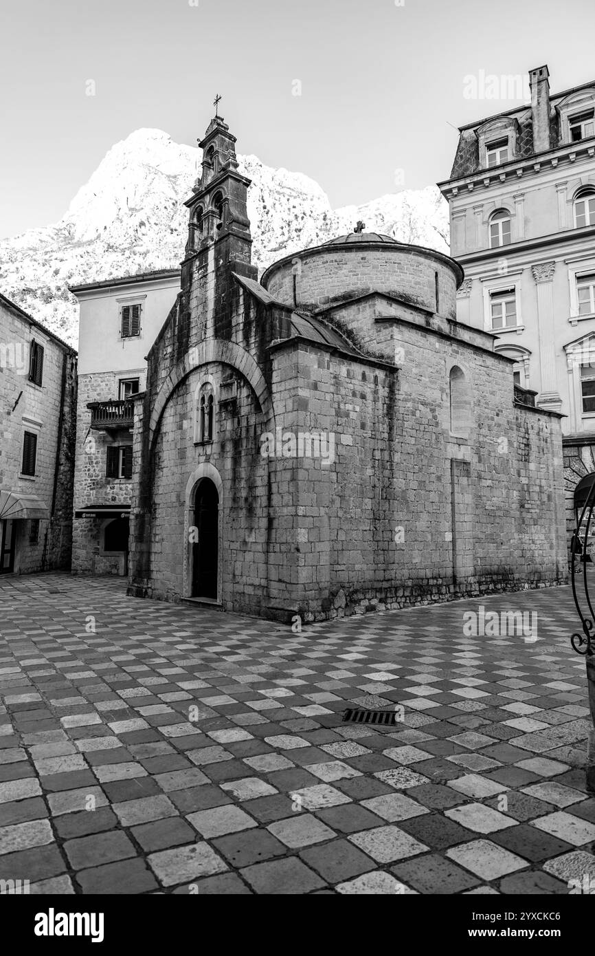 Kotor, Montenegro - 14. Februar 2024: Die Kirche St. Lukas ist eine ...