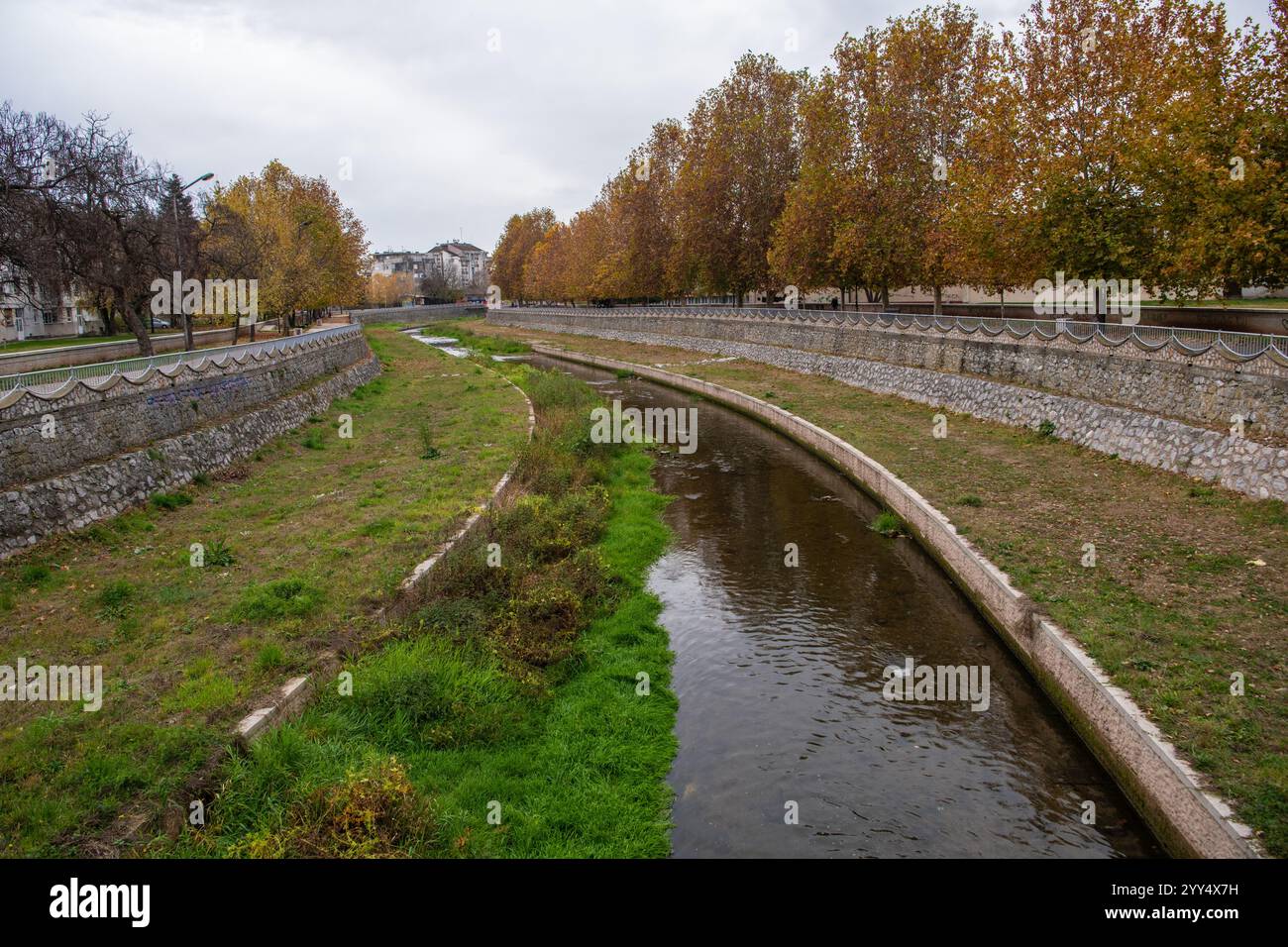 Paracin see -Fotos und -Bildmaterial in hoher Auflösung – Alamy