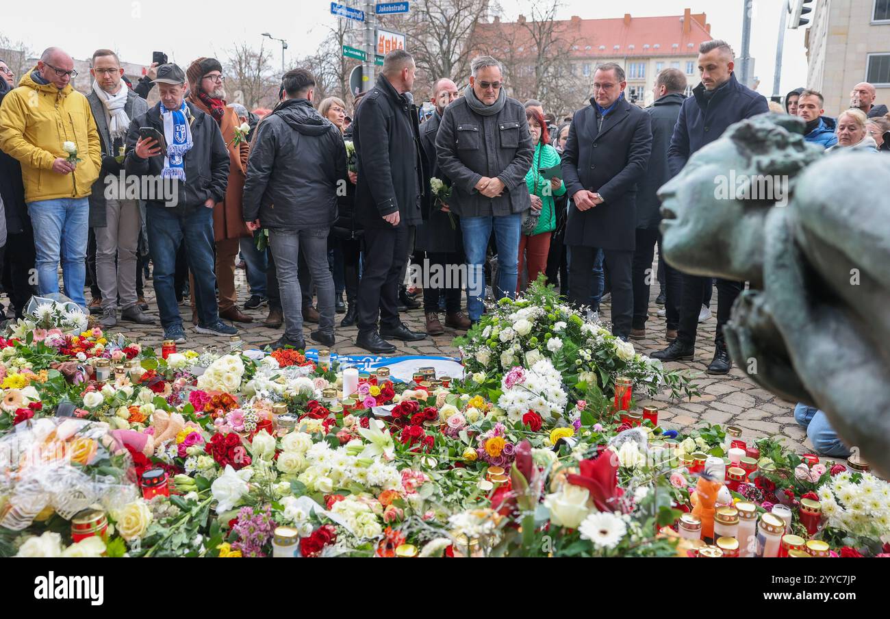 Magdeburg, Deutschland. Dezember 2024. Tino Chrupalla (2. Von rechts ...