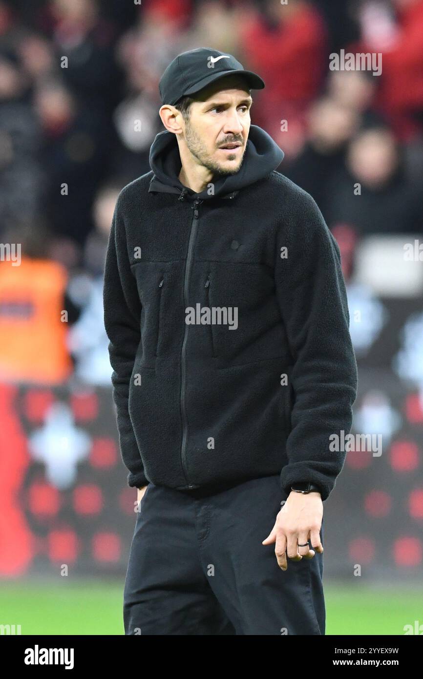 Trainer Julian Schuster ( SC Freiburg). Deutschland, Bayer 04 ...
