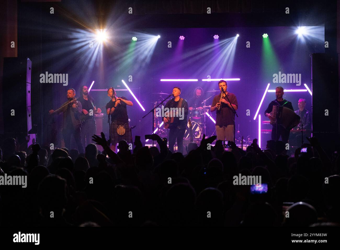 Hawick, Großbritannien. Dezember 2024. Skerryvore, Konzert, Hawick Town ...