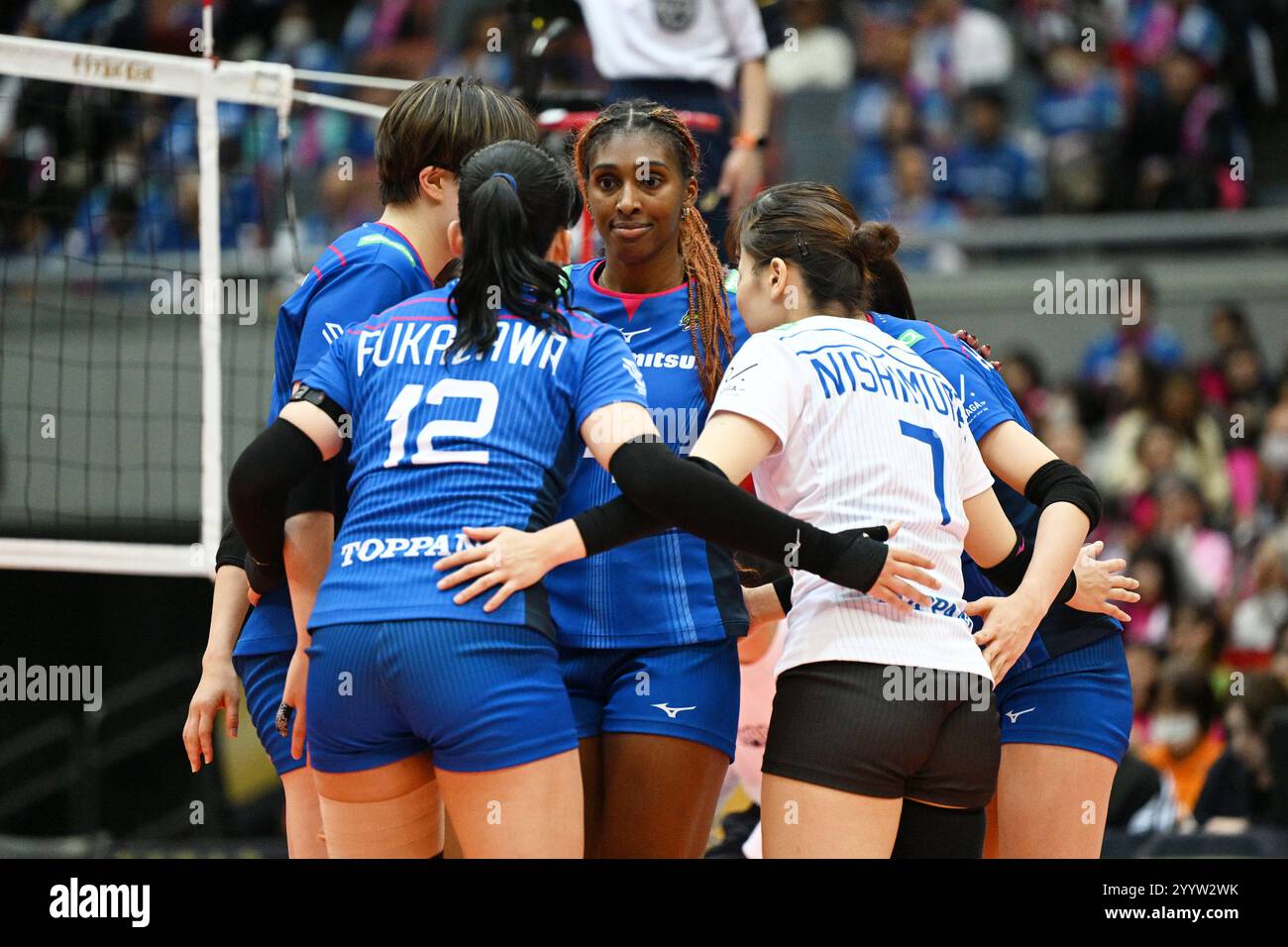 Osaka, Japan. Kredit: MATSUO. Dezember 2024. SAGASaga Hisamitsu Springs Team Gruppe, Stephanie ...