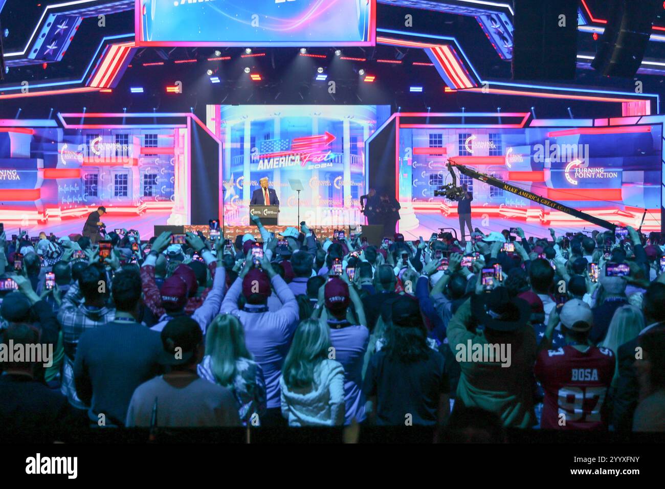 Phoenix, USA. Dezember 2024. Der designierte Präsident Donald Trump ist ...