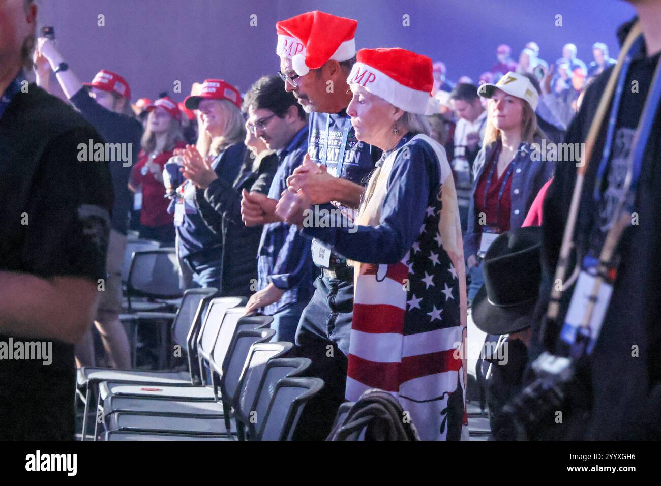 Phoenix, USA. Dezember 2024. Donald Trump hält den „Trump Dance“ am ...