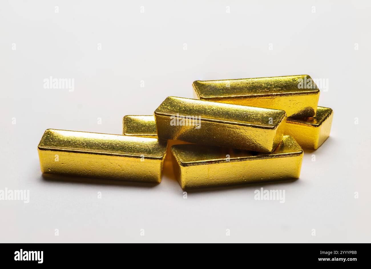 Haufen Goldbarren. Welt-Gold-Tag. WGD 2025. Internationaler Tag Der ...