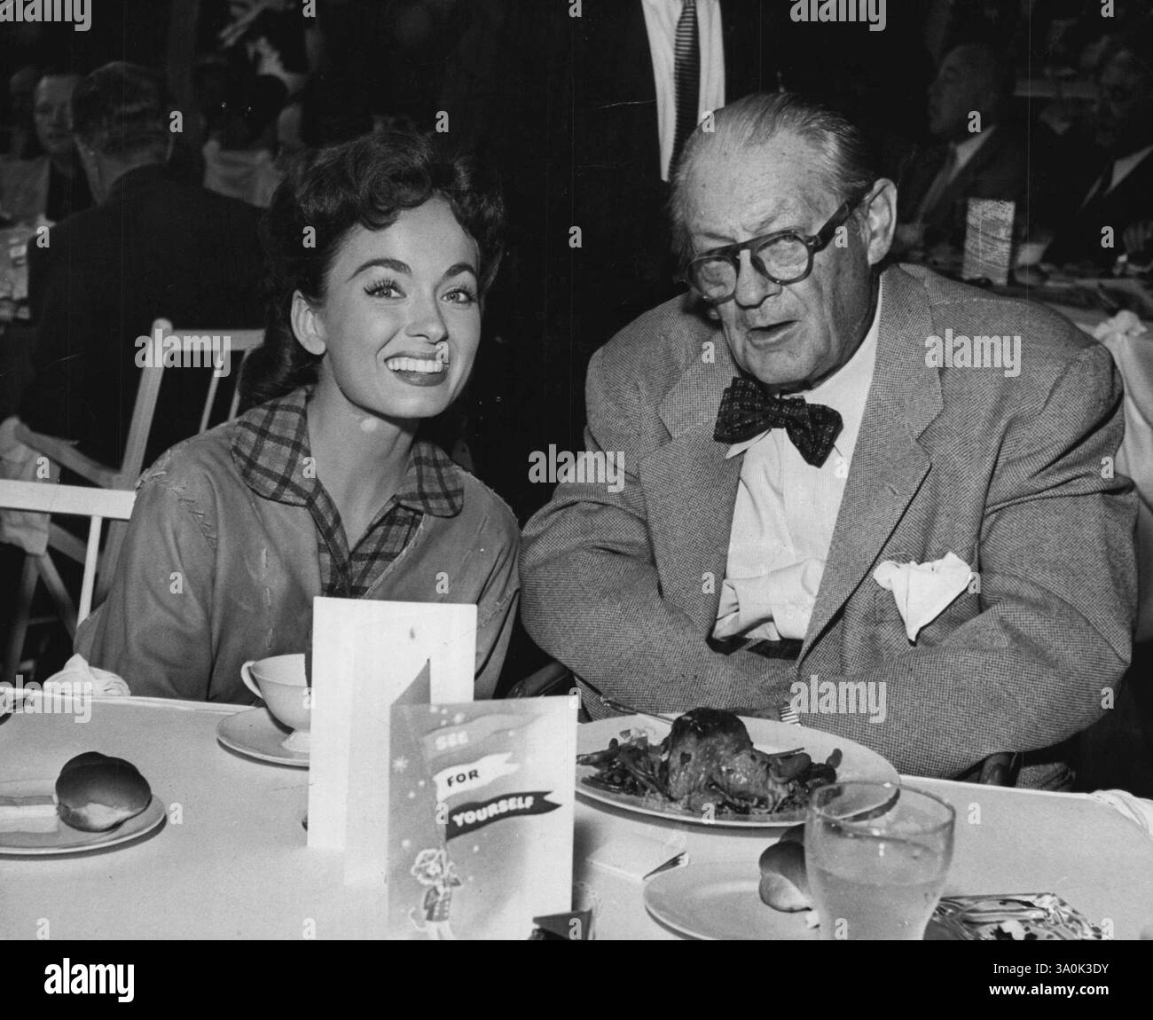 Sie sind Generationen getrennt, Veteran Lionel Barrymore Ann Blyth, die ...