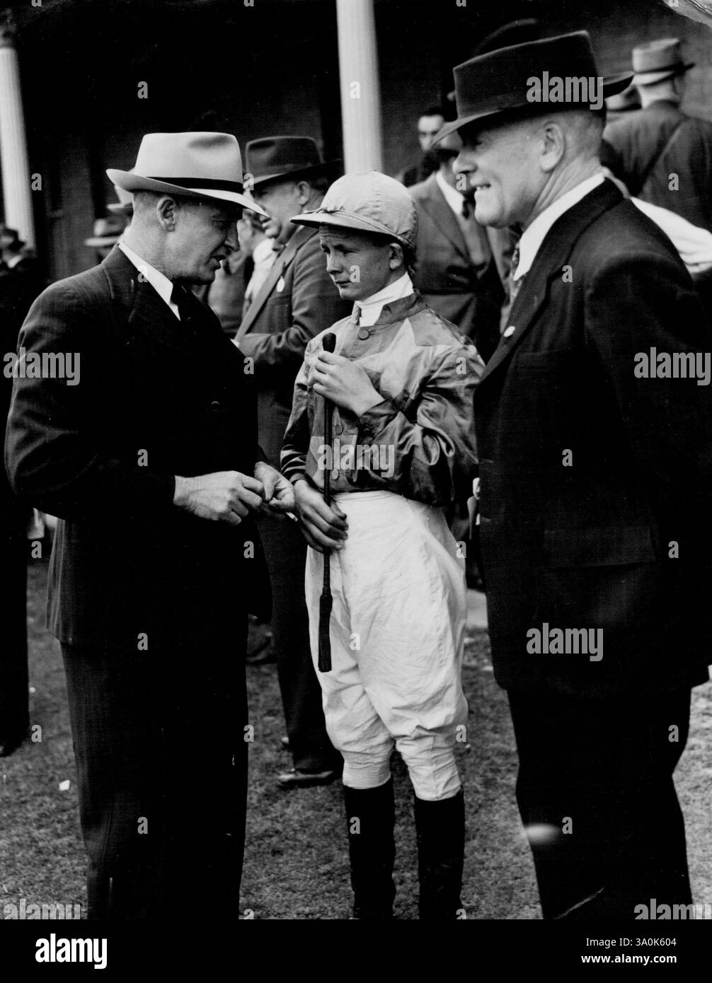 11 dezember 1947 -Fotos und -Bildmaterial in hoher Auflösung – Alamy