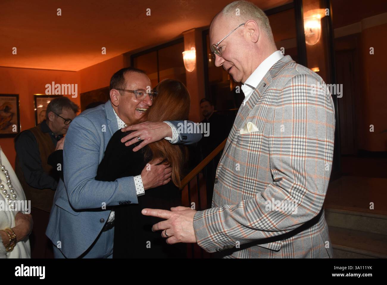 Darsteller Martin Rassau Schauspieler Volker Heissmann Schauspieler ...