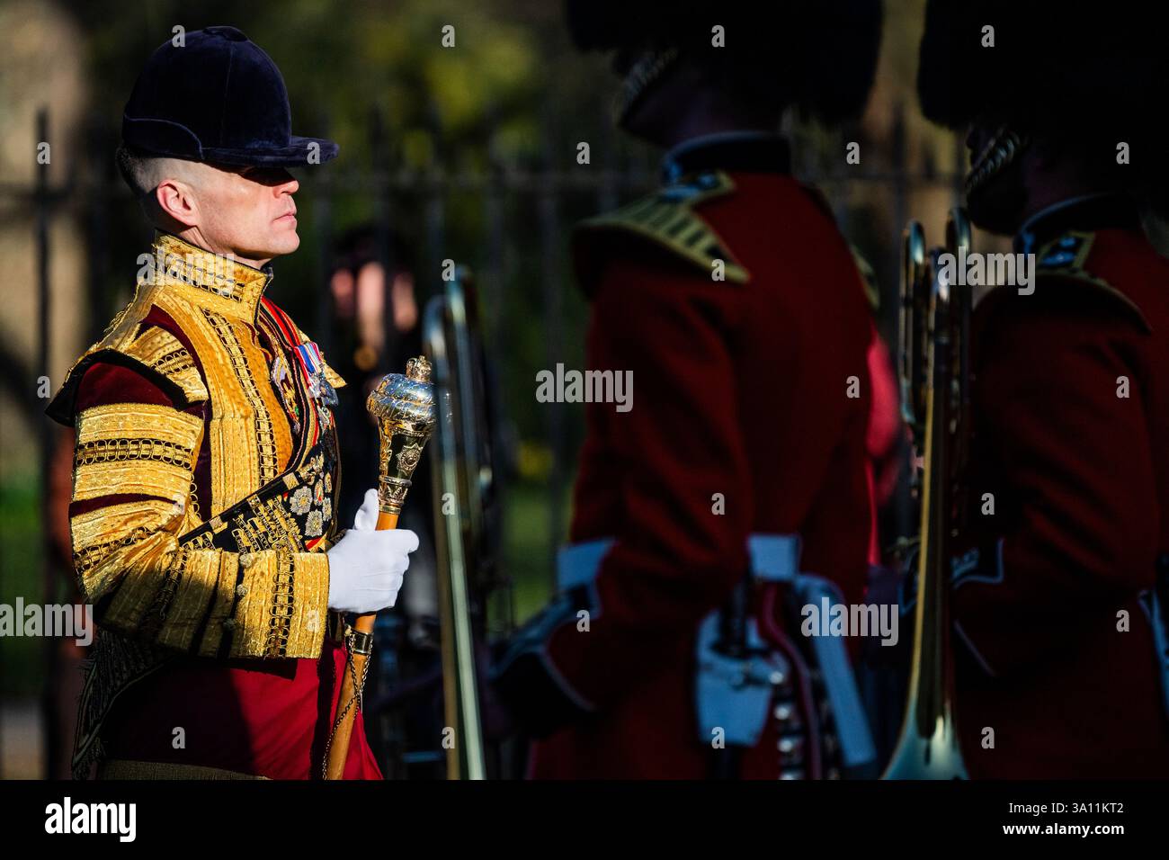 London, Großbritannien. März 2025. No 9 Company Irish Guards, die ihre ...