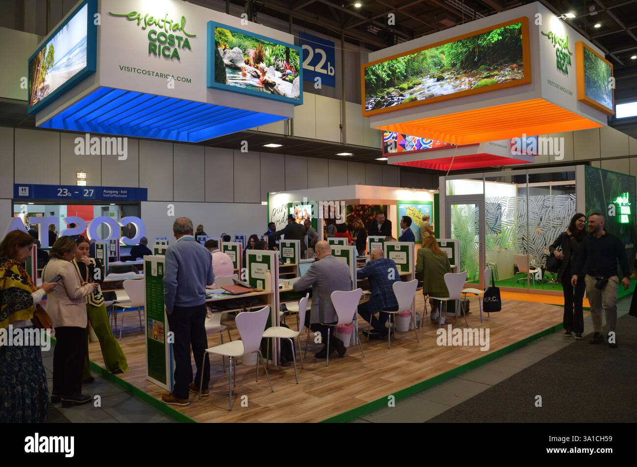 Berlin, Deutschland - 5. März 2025 - Costa Rica Stand auf der ITB ...