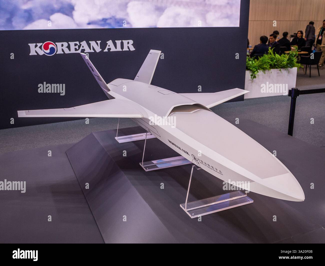 Busan, Südkorea - 26. Februar 2025: Korean Air KUS-LW (Korean Air UAV ...