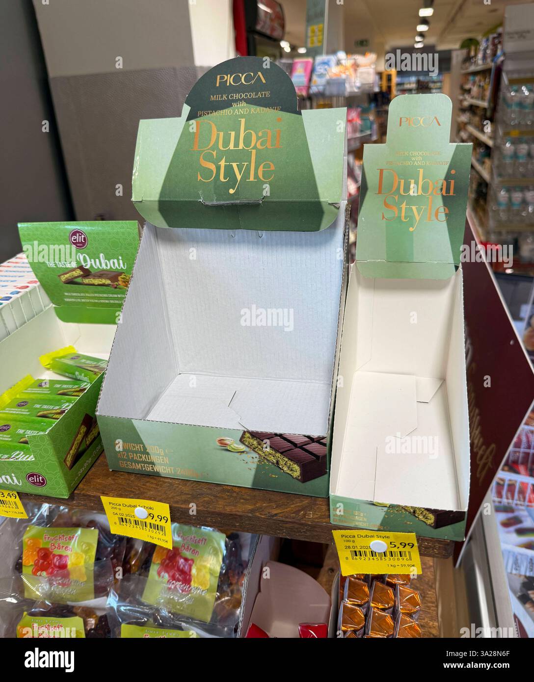 13.03.2025, Trend Dubai Schokolade, hier eine DUBAI-Style Chocolade im ...