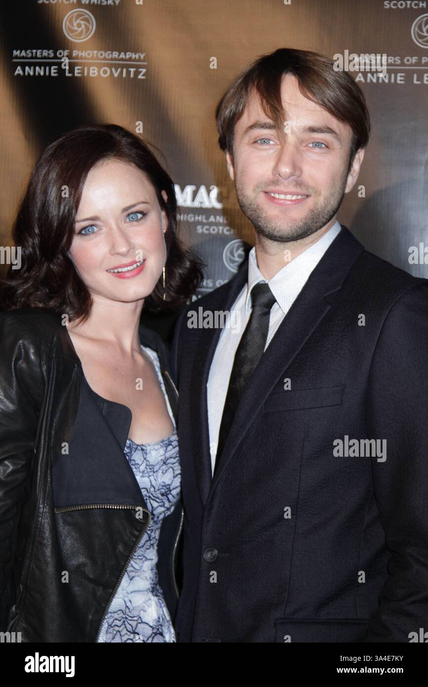 6. August 2014 – File – VINCENT KARTHEISER und ALEXIS BLEDEL haben ein ...