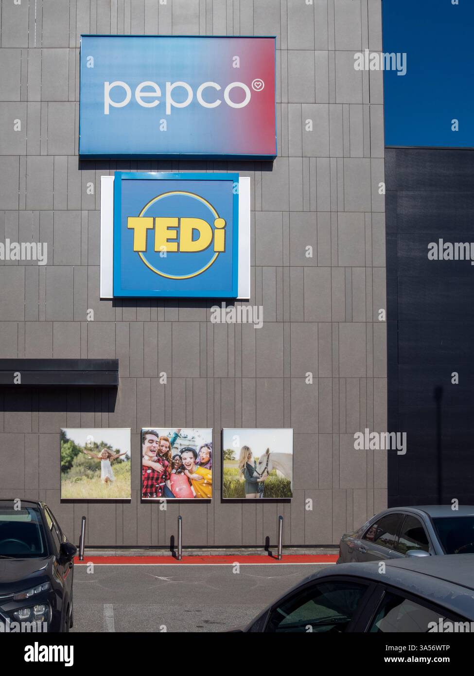 Tedi logo -Fotos und -Bildmaterial in hoher Auflösung – Alamy