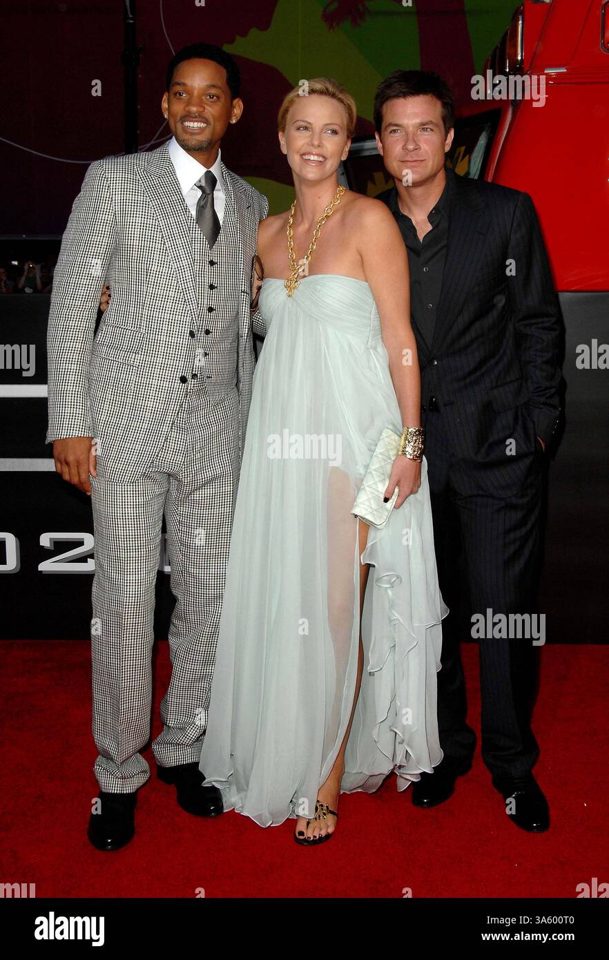 Charlize theron and jason bateman -Fotos und -Bildmaterial in hoher ...