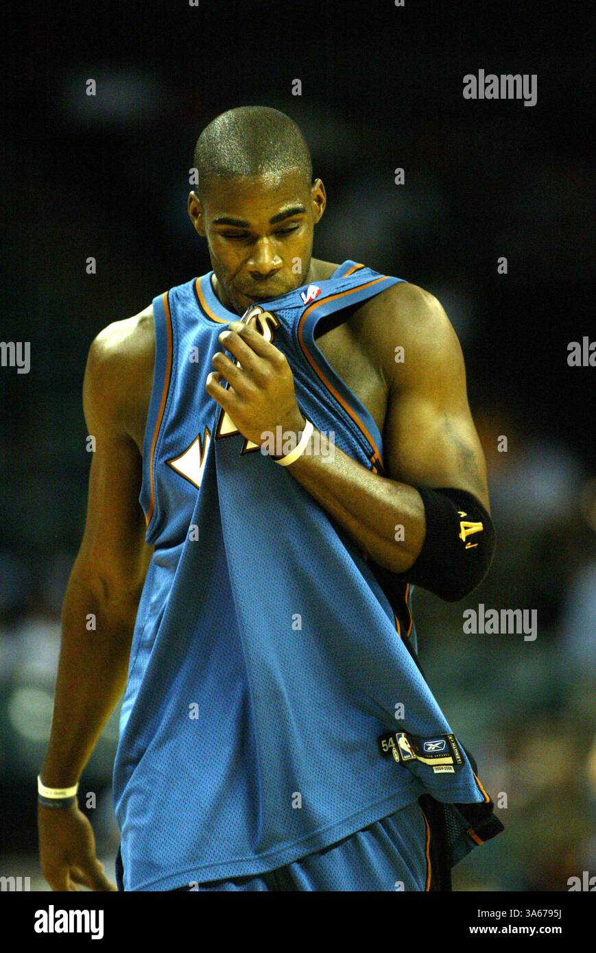 Oktober 2004; Charlotte, NC, USA; NBA Basketball: Washington Wizards ...