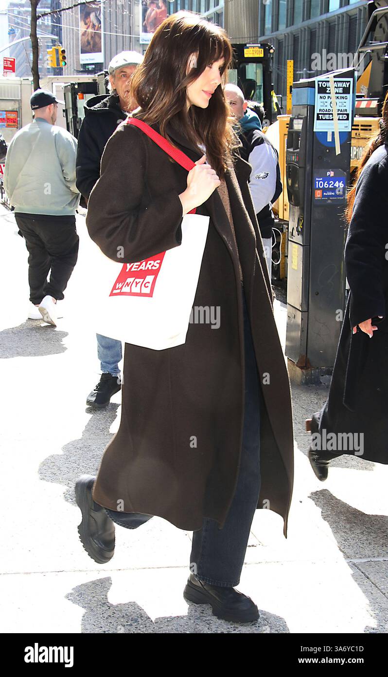 NEW YORK, New YORK – 25. MÄRZ: Elizabeth Olsen wurde am 25. März 2025 ...