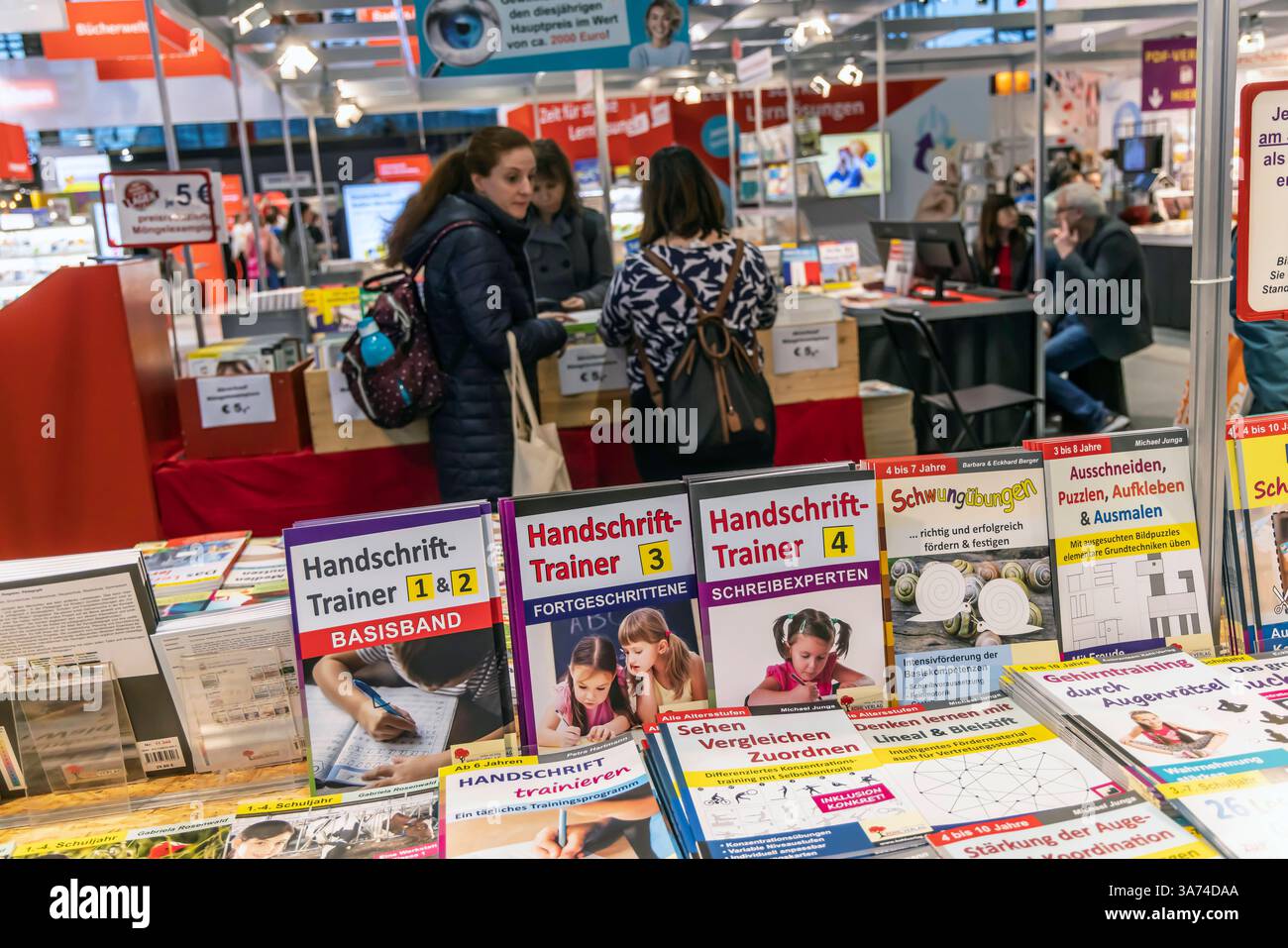 Messe Didacta in Stuttgart, Europas größte Bildungsmesse. // 15.02.2025: Stuttgart, Baden ...