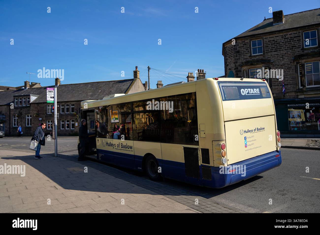 Zusammenbruch des busunternehmens -Fotos und -Bildmaterial in hoher ...