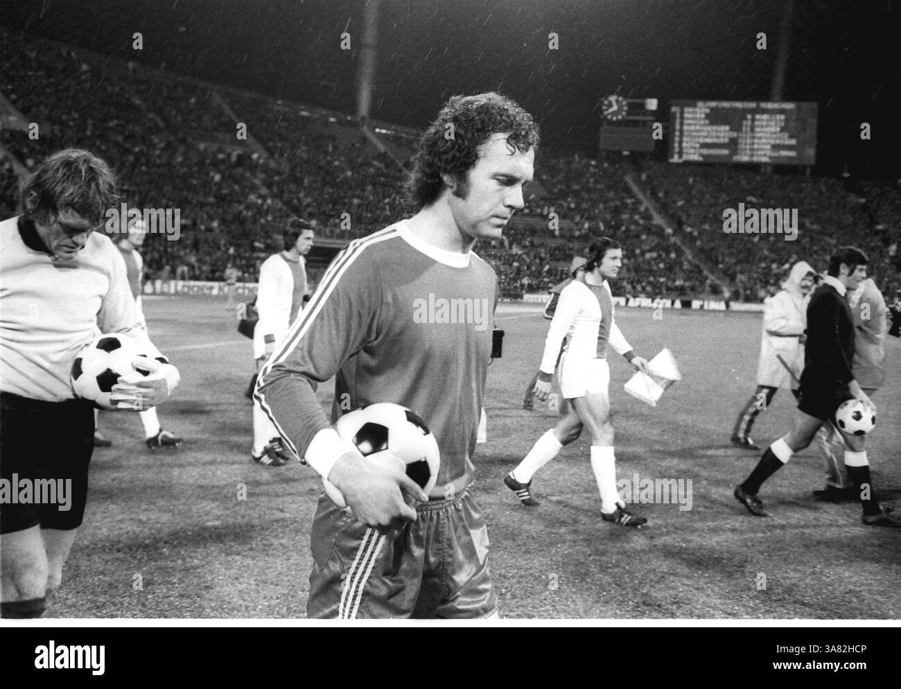 Spielszene torwart sepp maier fcb -Fotos und -Bildmaterial in hoher ...