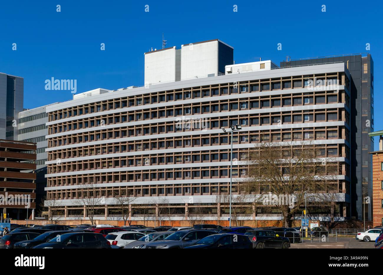 Axa house -Fotos und -Bildmaterial in hoher Auflösung – Alamy