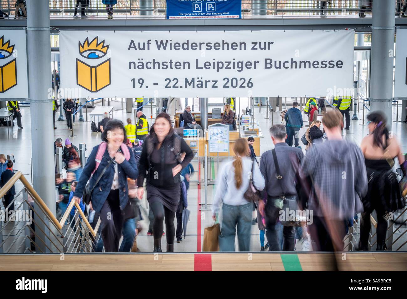 Letzter Tag der Buchmesse 2025. Hinweis auf die Messe 2026, welche vom ...