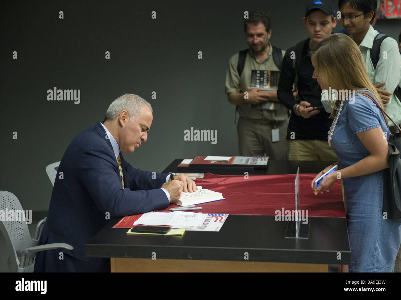 Julia ioffe -Fotos und -Bildmaterial in hoher Auflösung – Alamy