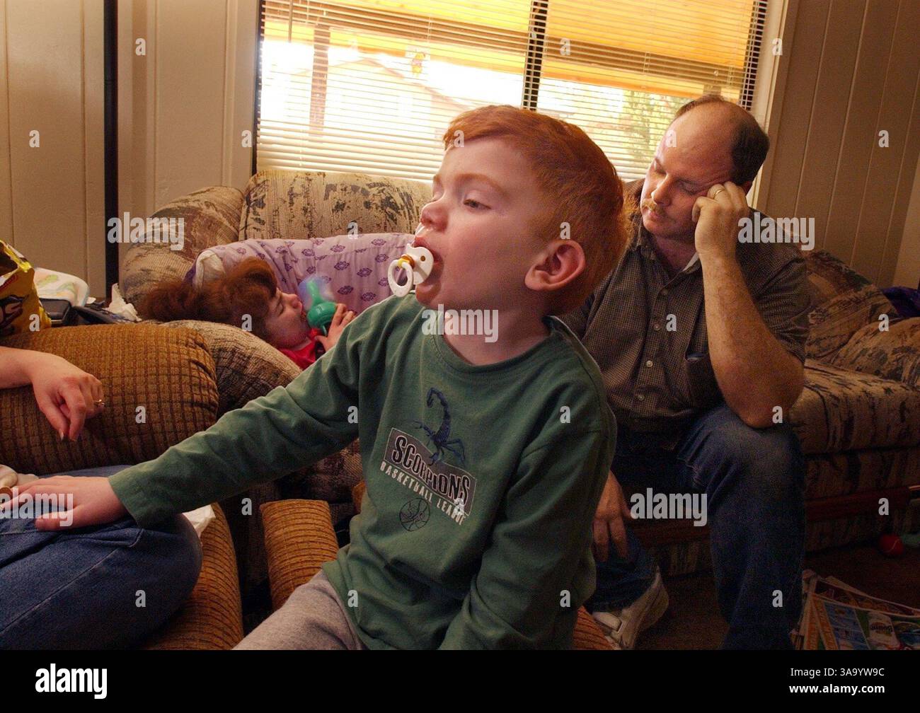 Ein müder John Bennett schließt kurz nach Beginn der Arbeit um 4 Uhr ...