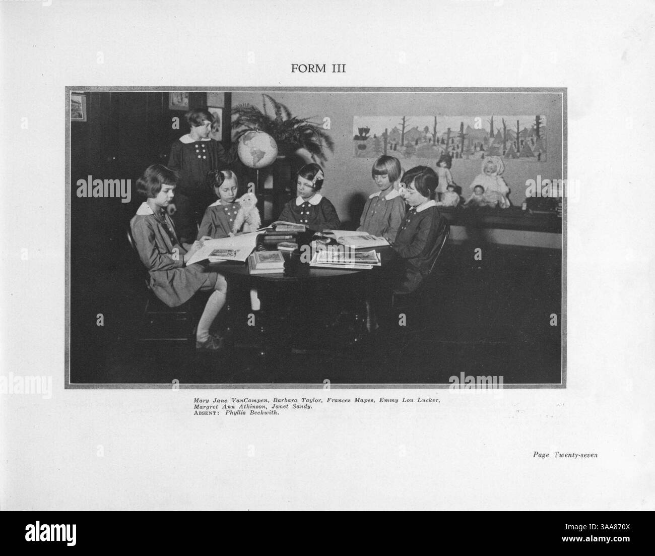 Diese ausgabe des tatler jahrbuchs der northrop collegiate schule -Fotos und -Bildmaterial in ...