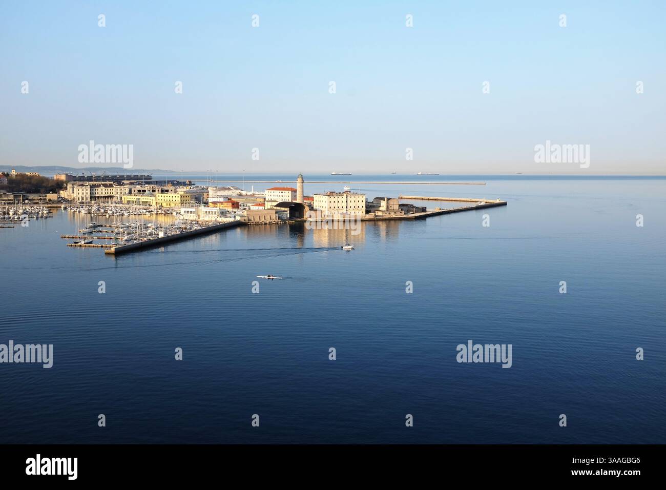 Triest, alte stadt -Fotos und -Bildmaterial in hoher Auflösung – Alamy