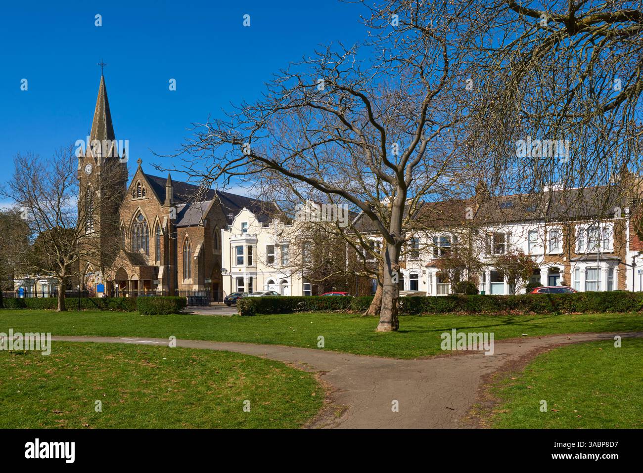 Trinity Gardens, Bounds Green, London, Großbritannien, im Frühling, mit ...