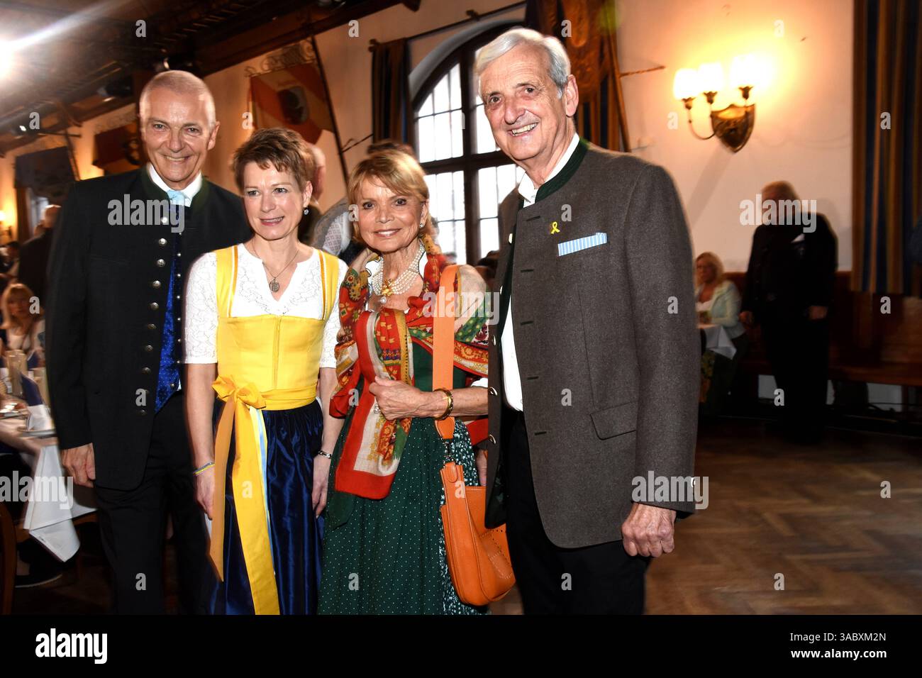 Dr. Michael Irmgard Moeller Hofbraeu Direktor Uschi Glas Schauspielerin ...