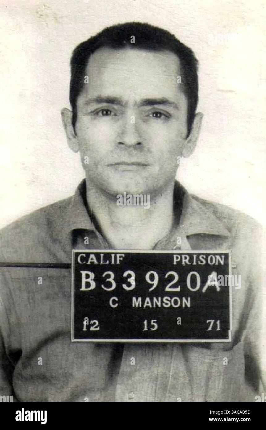 CHARLES MANSON (1934–2017) US-amerikanischer Kultführer, der wegen ...
