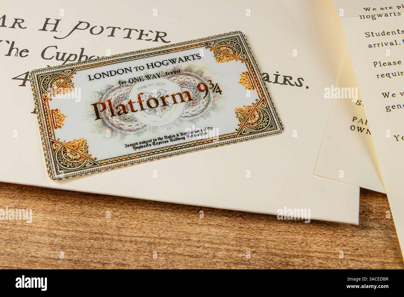Harry potter accessoires -Fotos und -Bildmaterial in hoher Auflösung ...
