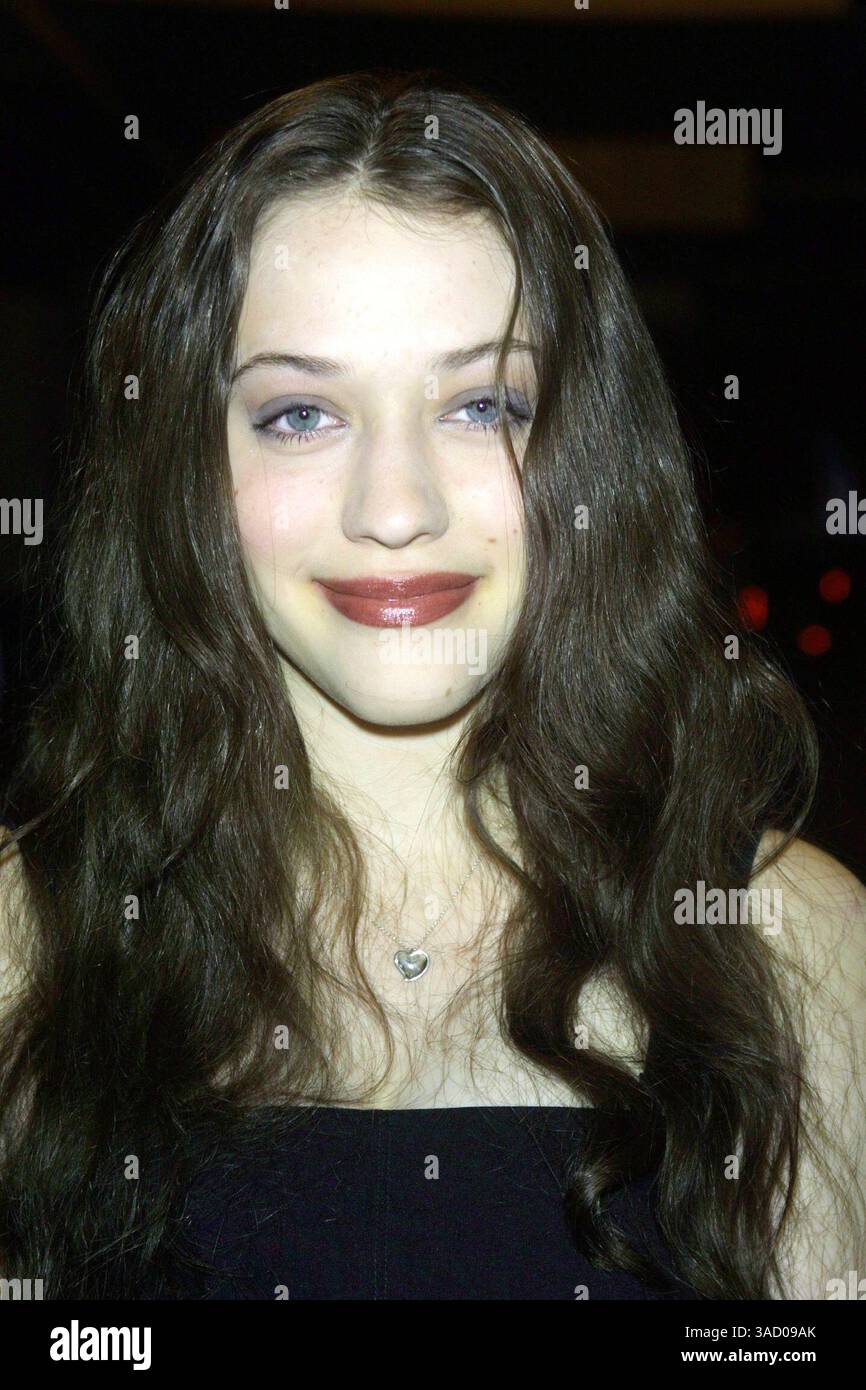 Kat dennings 2001 -Fotos und -Bildmaterial in hoher Auflösung – Alamy