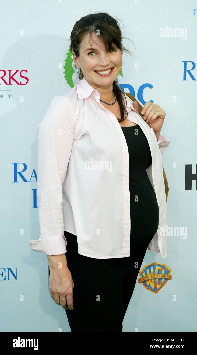 Actress julia ormond -Fotos und -Bildmaterial in hoher Auflösung – Alamy