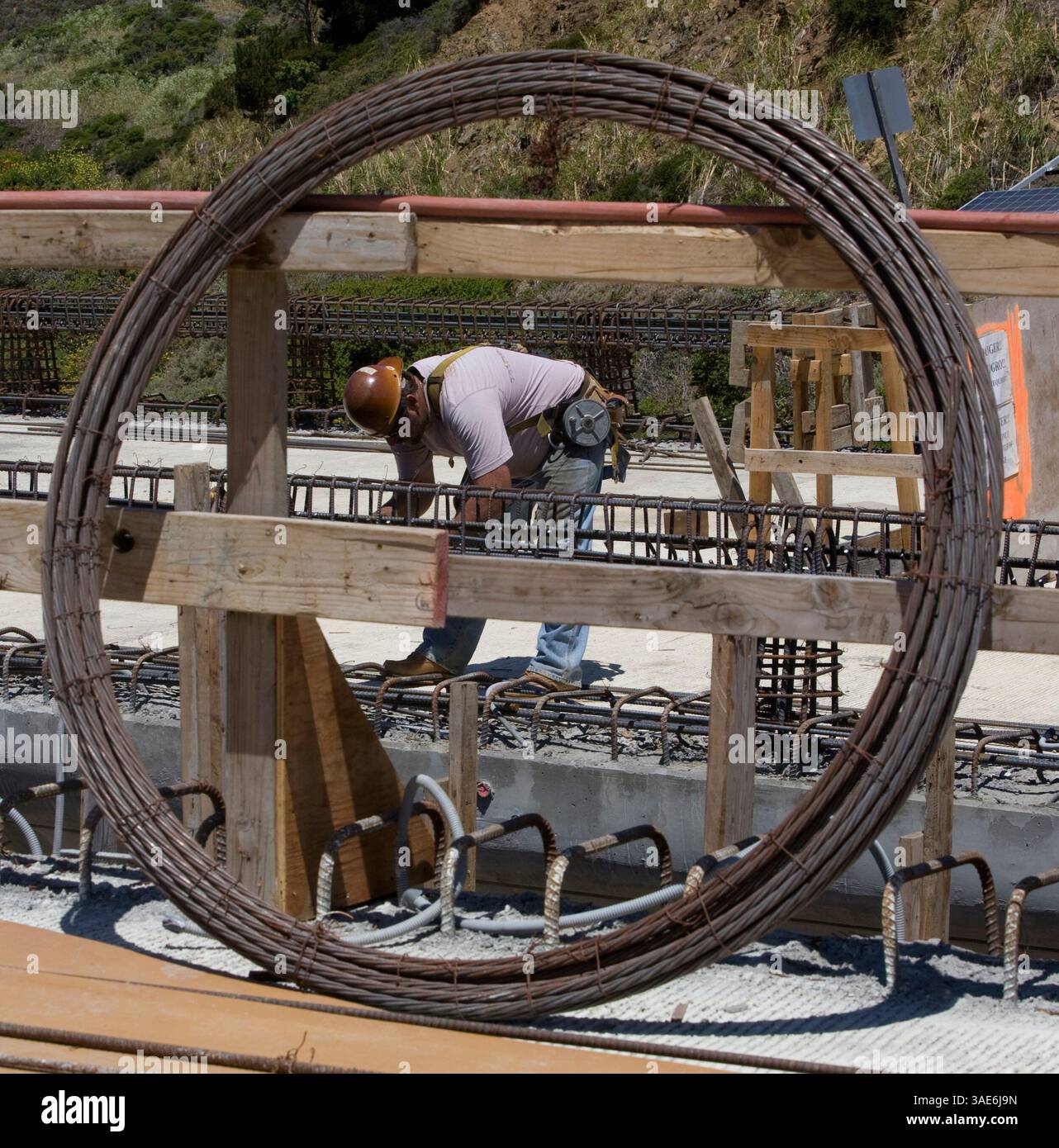 Terri Adams, ein Eisenarbeiter an der Brücke des Teufels Rutschtunnels ...