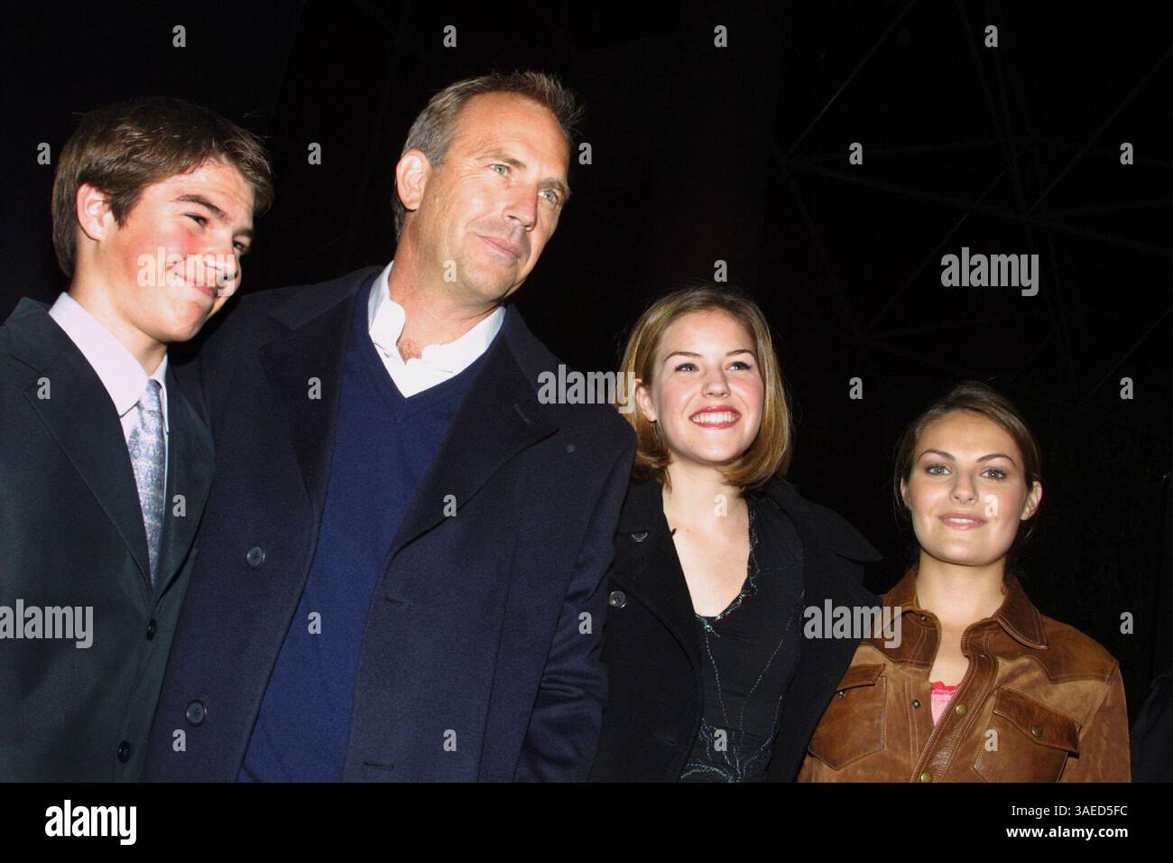 Kevin costner and lily costner -Fotos und -Bildmaterial in hoher ...