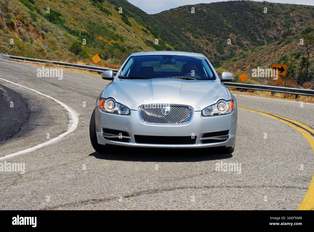 Juni 2008 – Los Angeles, Kalifornien, USA – der brandneue 2009 XF ist ein viertüriger Jaguar ...